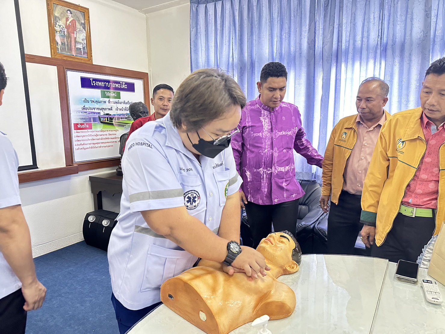 กยท. มอบหุ่นยางฝึก CPR โรงพยาบาลพะโต๊ะ จ.ชุมพรดันผลิตภัณฑ์แปรรูปยาง ...